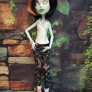 monster high | Toys | Monster High Scarah Screams | Poshmark